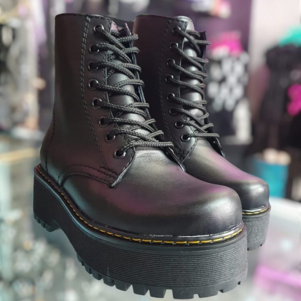 Botas Rockeras Combat Plataforma - Siniestra Boutique Alternativa